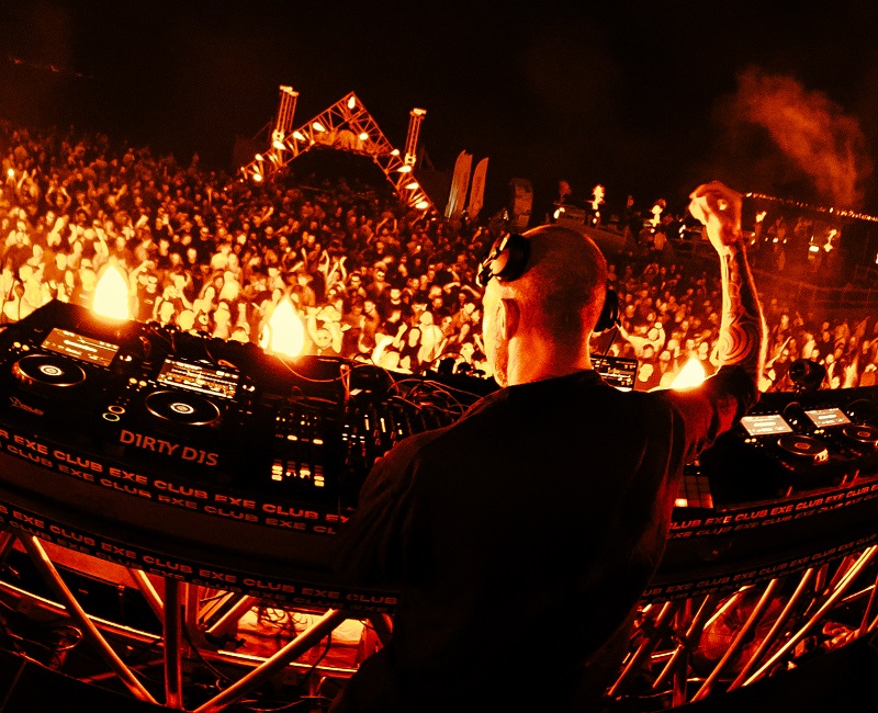 EXE Beach Festival обръща прожекторите към българската сцена ...